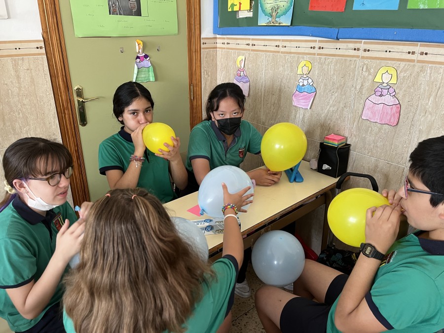 EXPERIMENTACIÓN CON MATERIALES – Colegio LA FONTAINE