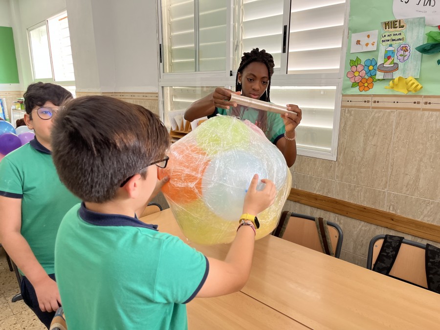 EXPERIMENTACIÓN CON MATERIALES – Colegio LA FONTAINE